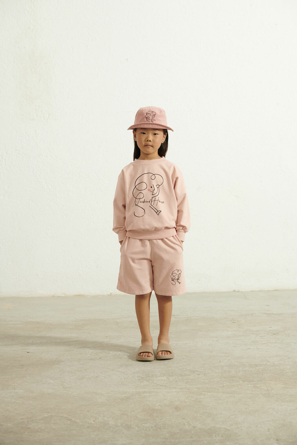 Weekend kid sweatshirt (soft pink) – weekend house kids.